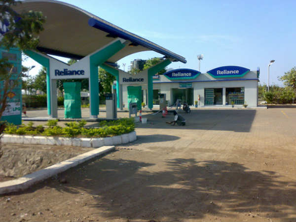 रिलायंस खोल रहा 5500 पेट्रोल पंप, तुरंत करें आवेदन | RIL is opening ...